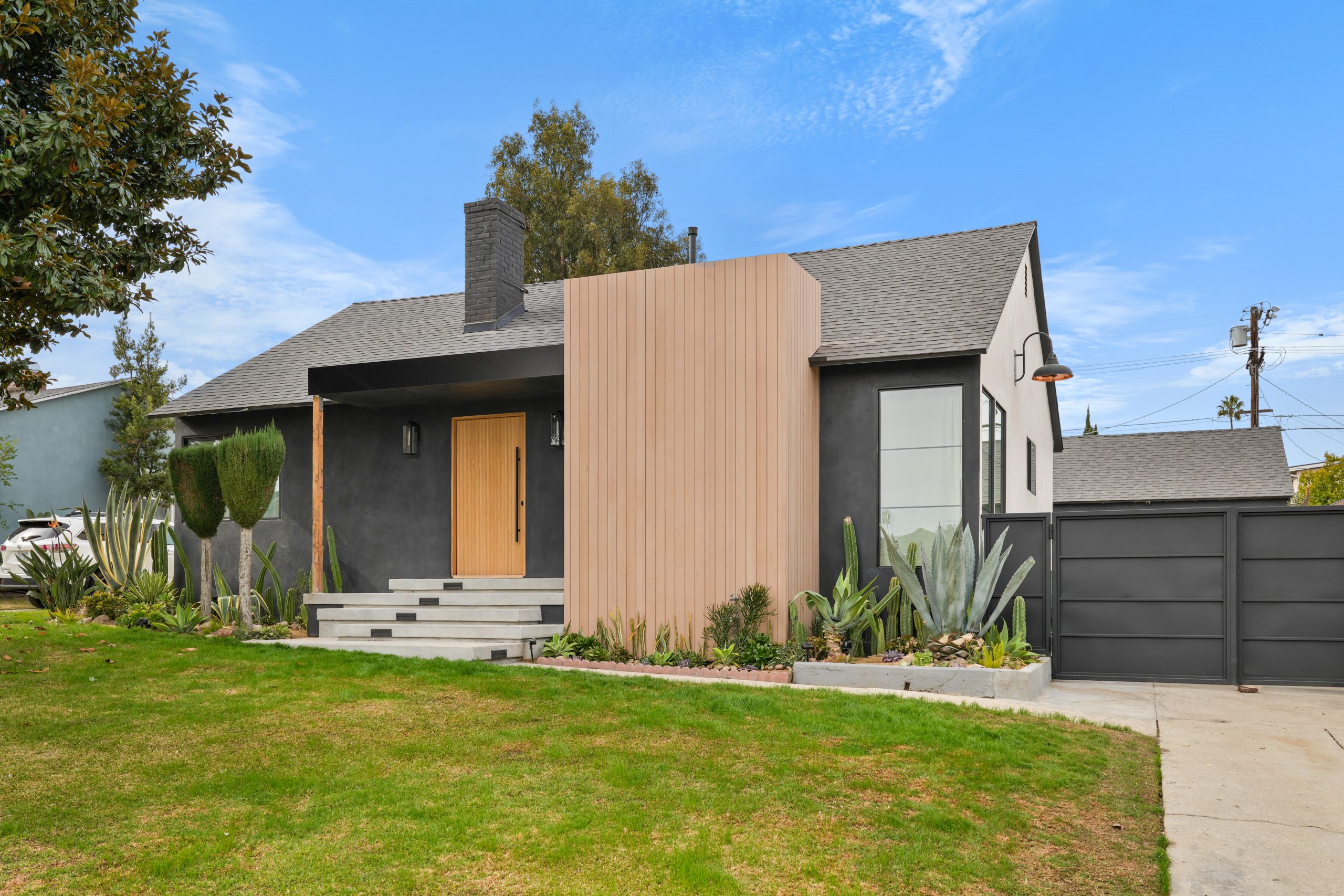 Smart Home Building, Los Angeles, CA - Modern Mill